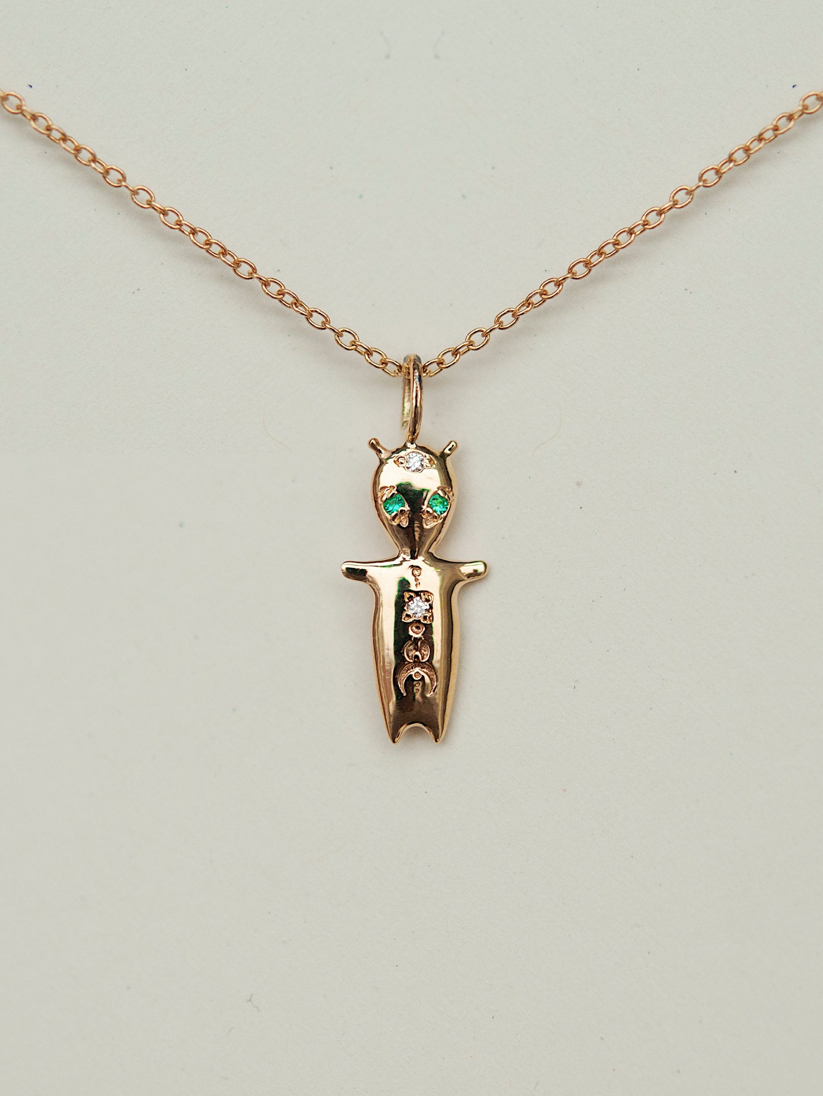 EXCLUSIVE Alien Worry Doll – Sofia Zakia